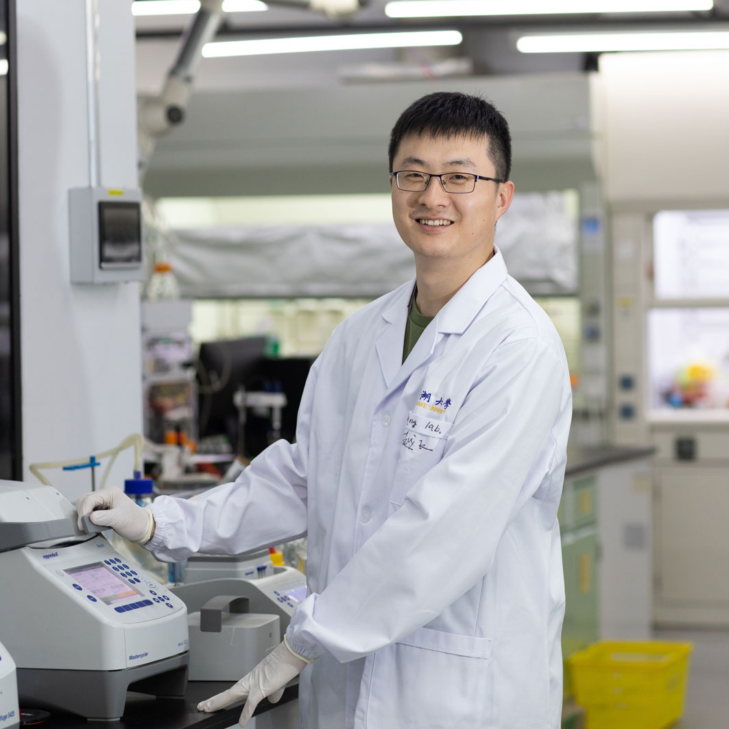 People | Protein Engineering and Protein Therapeutics Laboratory - Bobo ...